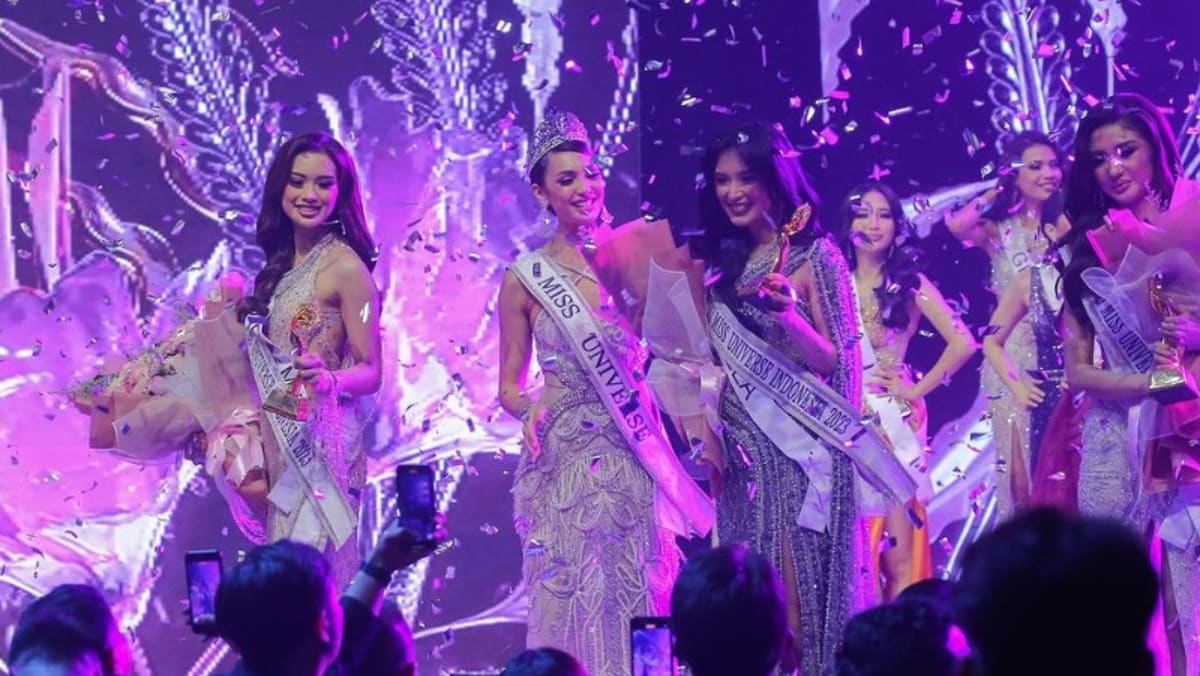 Miss Universe Indonesia Contestants Allegedly Photographed Naked
